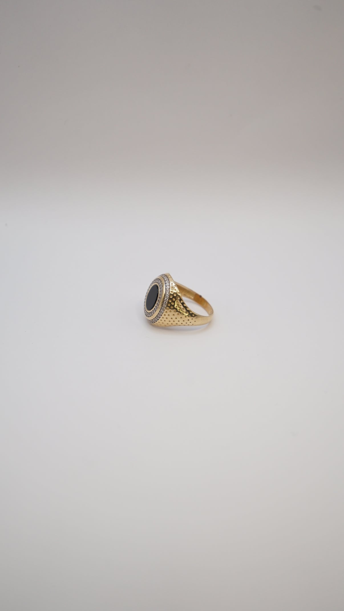 ANILLO DE CABALLERO CON PIEDRA NEGRA – Premier Luxury Goods Mx